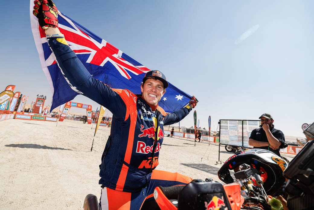 Dakar: Triumph for Sanders